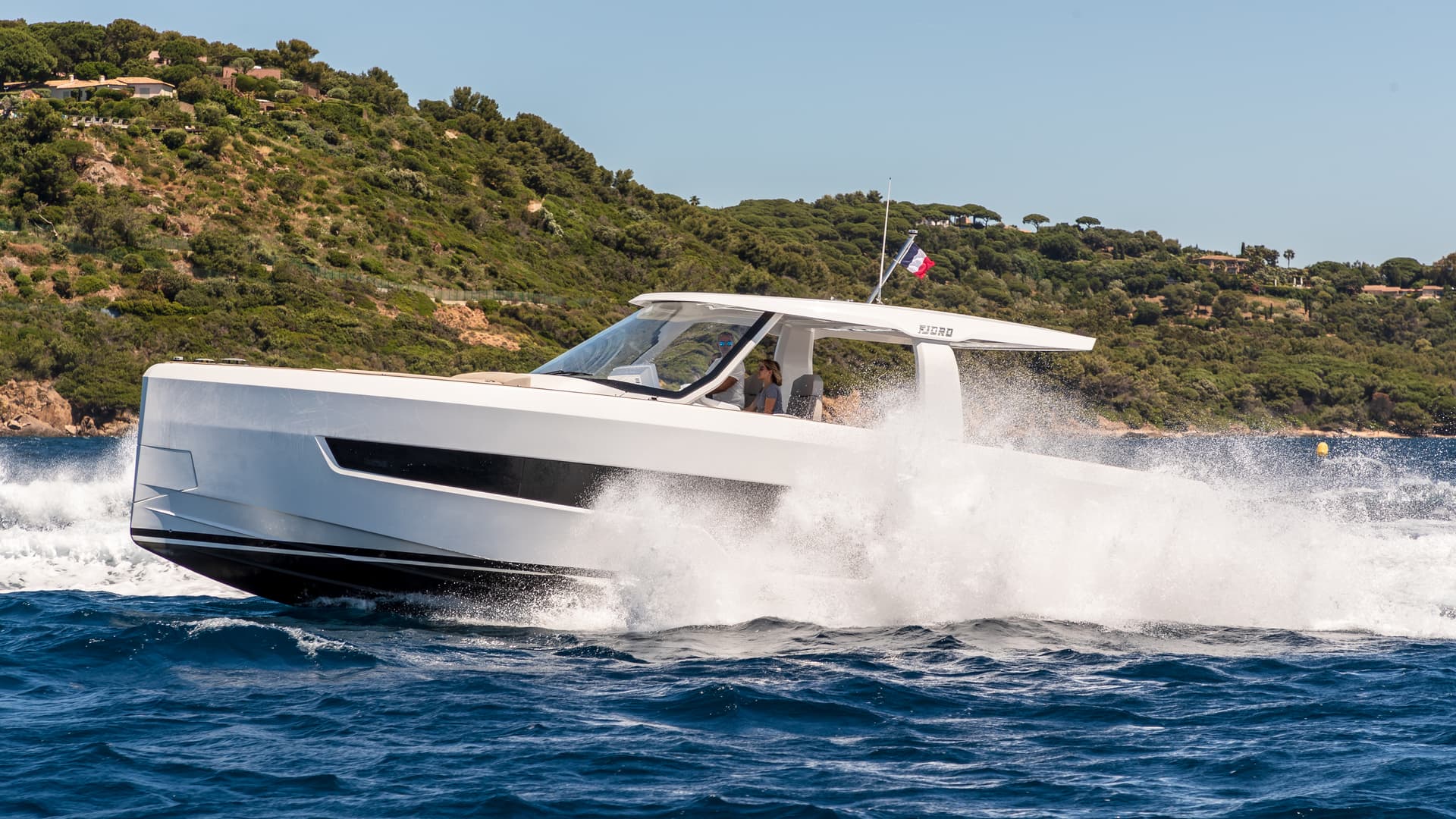 Buy FJORD 490 🛥️ - Luxury powerboats for sale | FJORD