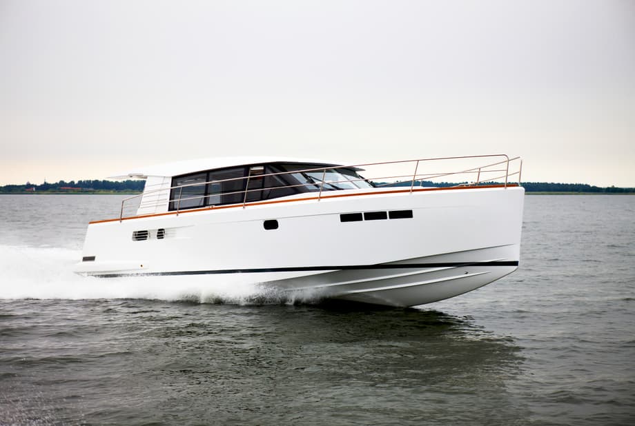 FJORD 40 Cruiser | FJORD legacy motor yacht model